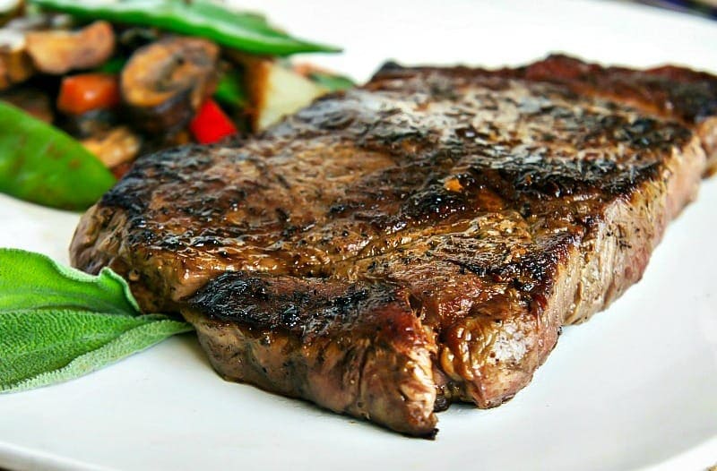 Organic Sirloin Steak Salad - Sandra's Easy Cooking