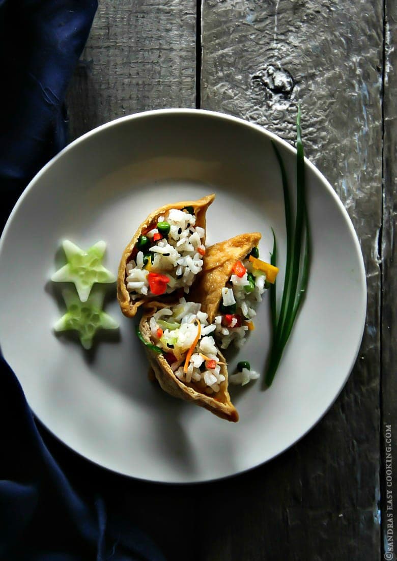 Lunch Box: Yubu Chobap (Inarizushi) - Sandra's Easy Cooking