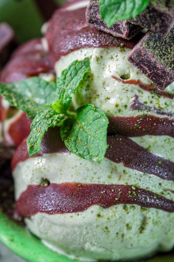 Matcha Ice Cream with Dark Chocolate • Sandra's Easy Cooking